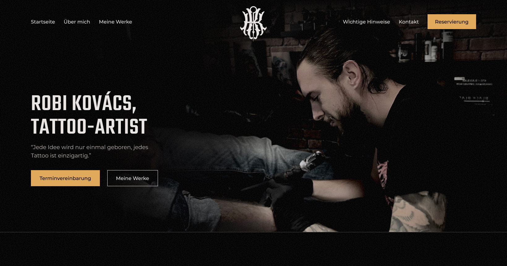 Artistic Tattoos in Maxhütte-Haidhof | Robi Kovács